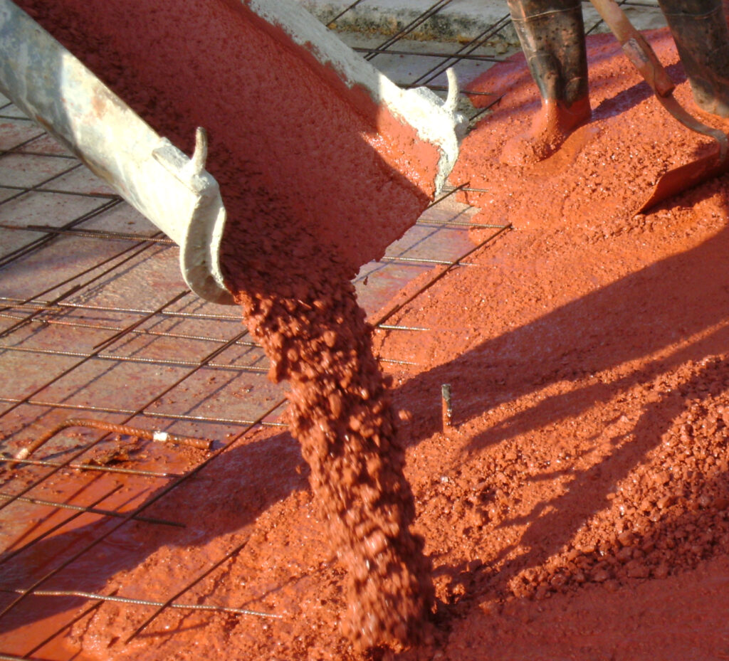 Home_1_hormigonera roja - Serra Ciments